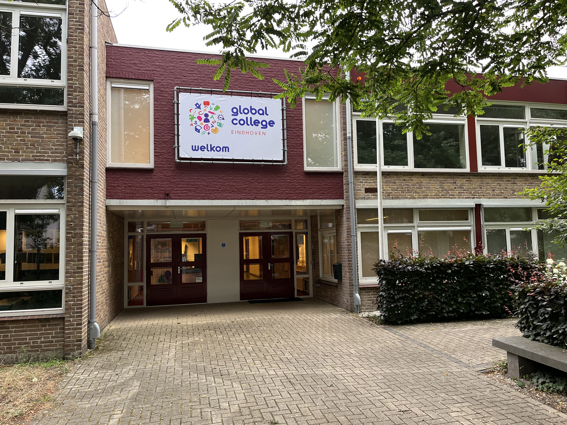 Contact - Global College